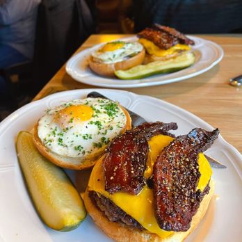 AU CHEVAL - Updated March 2025 - 9841 Photos & 9213 Reviews - 800 W ...