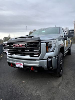 THOMPSONS GMC - Updated December 2025 - 166 Photos & 260 Reviews - 55 ...