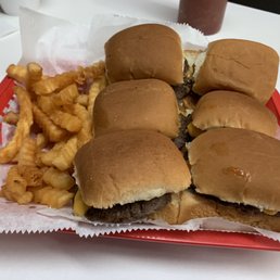 ROYAL CASTLE - 87 Photos & 70 Reviews - Burgers - 2700 NW 79th St ...