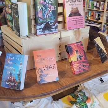 STACKS BOOK CLUB - Updated August 2024 - 102 Photos & 51 Reviews - 1880 ...