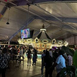 CAROUSEL CLUB - Updated January 2026 - 477 Photos & 152 Reviews - 901 S ...