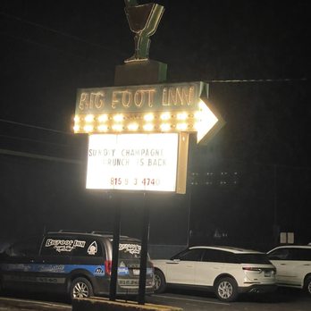 BIG FOOT INN - 35 Photos & 76 Reviews - 11508 N US Hwy 14, Harvard ...