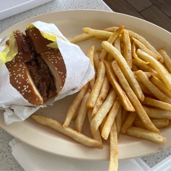 CHRIS’S BURGERS - Updated August 2024 - 213 Photos & 249 Reviews - 765 ...