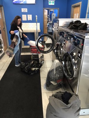THE WASH LAUNDRY SERVICES - Updated December 2025 - 17 Photos - 54 ...
