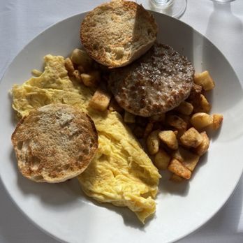 HUDSON HOUSE RIVER INN - Updated August 2025 - 293 Photos & 214 Reviews ...