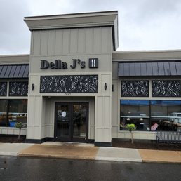 DELLA J’S DELECTABLES - Updated January 2026 - 1175 Photos & 983 ...
