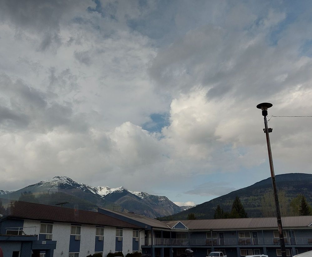 VALEMOUNT VACATION INN - Updated October 2024 - 1495 6th Avenue ...