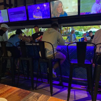 OFF THE ROCK TAVERN - Updated April 2025 - 258 Photos & 109 Reviews ...