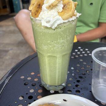 URTH CAFFÉ-PASADENA - Updated August 2025 - 8375 Photos & 4161 Reviews - 594 E Colorado Blvd ...