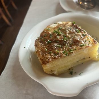 LA BONNE TABLE - Updated December 2024 - 630 Photos & 352 Reviews ...