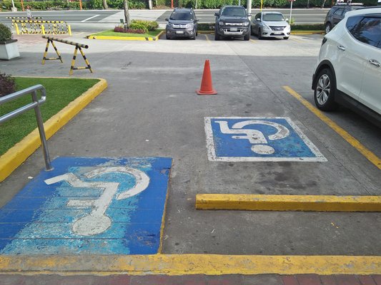 ROBINSON’S SUMMIT RIDGE - Tagaytay-Nasugbu Highway, Tagaytay, Cavite ...