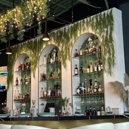 COMMELFO RESTAURANT - Updated December 2025 - 334 Photos & 236 Reviews ...