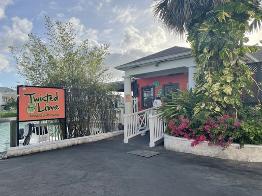 TWISTED LIME RESTAURANT AND SPORTS BAR - Updated July 2025 - 37 Photos ...