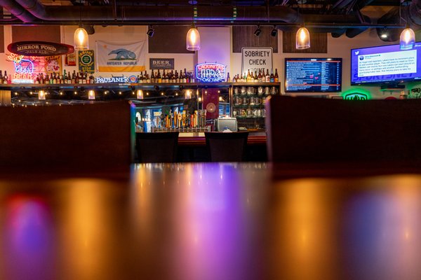 ANTHILL PUB & GRILLE - Updated May 2024 - 207 Photos & 389 Reviews ...