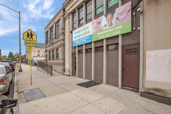ABRA DENTAL - ORANGE ST - Updated October 2025 - 20 Photos & 12 Reviews - 509 Orange St, Newark ...
