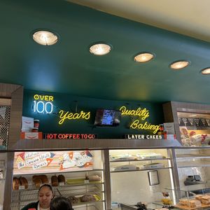 SWEET MANDY B’S - Updated December 2024 - 1105 Photos & 1825 Reviews ...