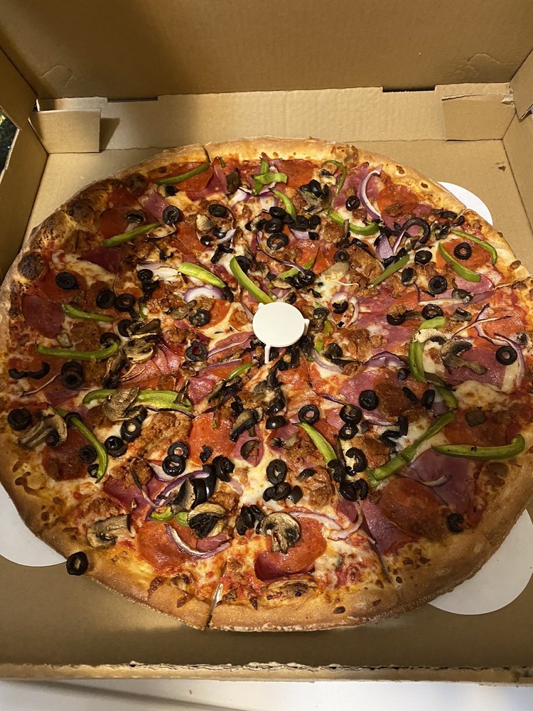 GOOMBAS PIZZA GRINDER - 16 Photos & 19 Reviews - Pizza - 6480 Wadsworth ...