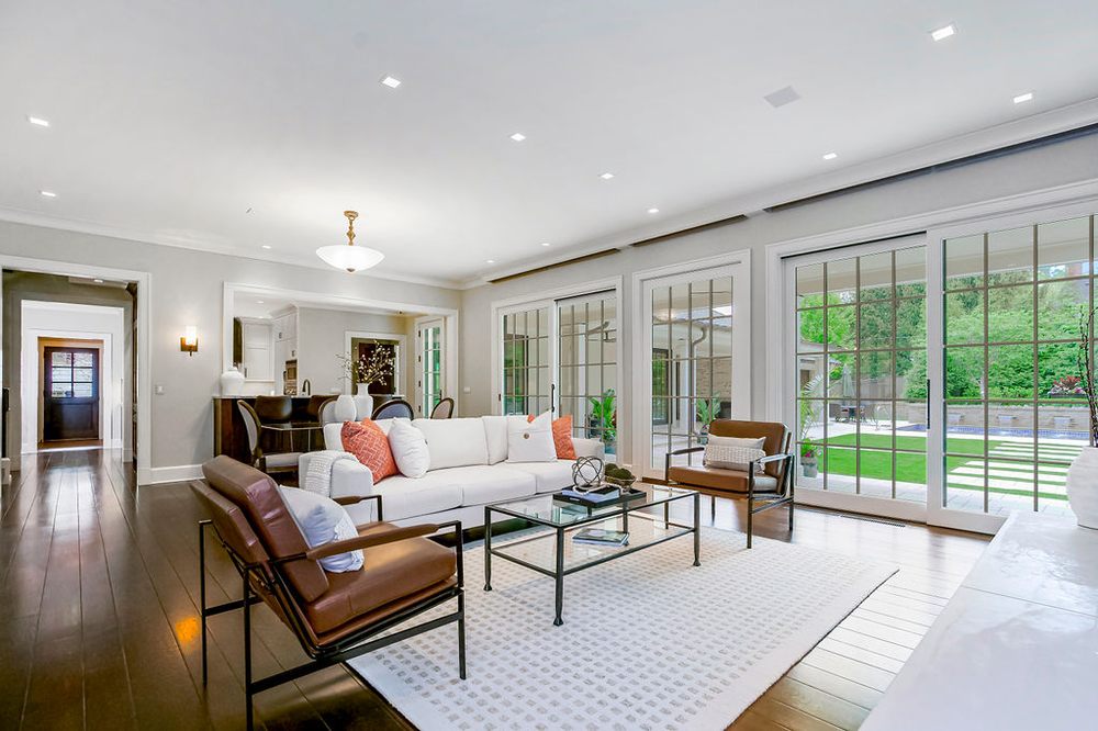 STYLISH STAGING & DESIGN - Updated July 2025 - 58 Photos - Lawrence ...