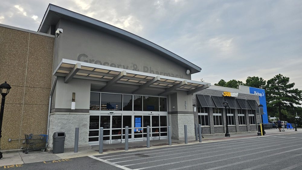 WALMART SUPERCENTER - Updated July 2024 - 121 Photos & 45 Reviews - 657 ...