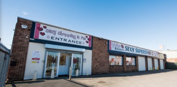 PULSE & COCKTAILS - Updated December 2025 - Armley Road, Leeds, West ...