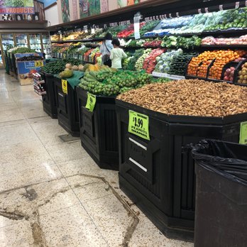 BODEGA R RANCH MARKET - Updated February 2025 - 72 Photos & 67 Reviews ...