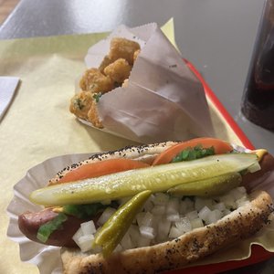 FAB HOT DOGS - 989 Photos & 1237 Reviews - 19417 1/2 Victory Blvd ...