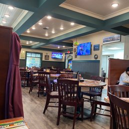 CAFFREY’S TAVERN BACKYARD - Updated July 2025 - 104 Photos & 181 ...