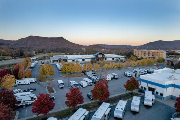 CAMPING WORLD RV SALES - Updated January 2026 - 68 Photos & 87 Reviews ...