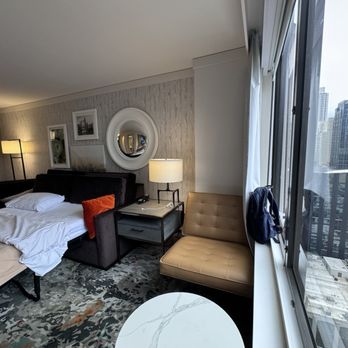 DOUBLETREE BY HILTON HOTEL CHICAGO - MAGNIFICENT MILE - Updated May ...