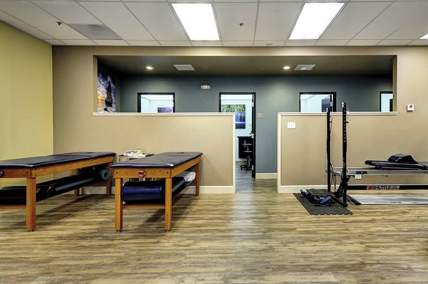 PEAK PERFORMANCE PHYSICAL THERAPY - Updated December 2025 - 20 Photos ...