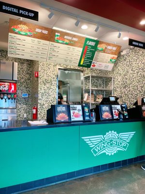 WINGSTOP - 25 Photos & 31 Reviews - 1507 Sloat Blvd, San Francisco ...