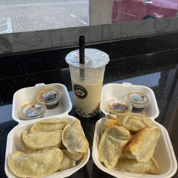 THE FLYING DUMPLING - Updated December 2025 - 39 Photos & 69 Reviews ...