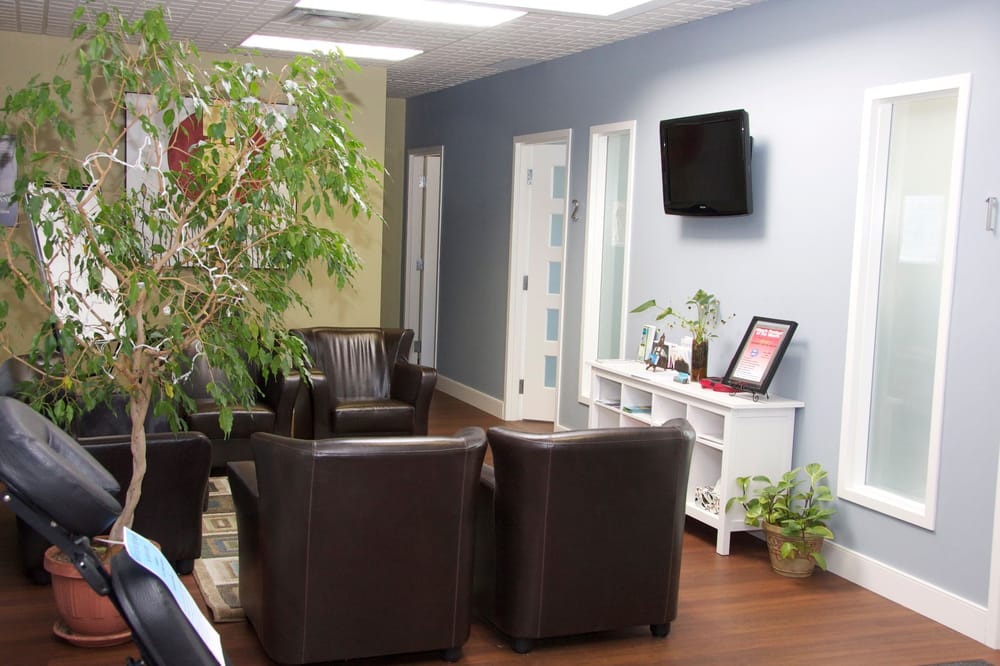 FAMILY CHIROPRACTIC WELLNESS CENTRE - Updated December 2024 - 4570 ...