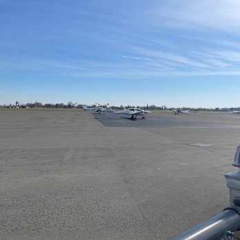 EXECUTIVE AIRPORT - Updated December 2025 - 60 Photos & 13 Reviews ...