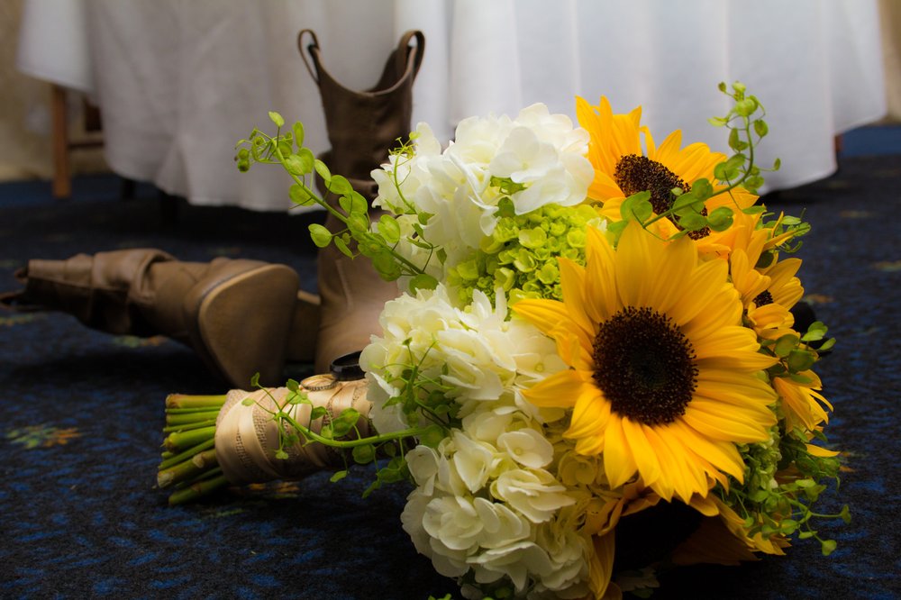 BLUE RIDGE FLOWERS - Updated July 2025 - 13 Photos - 3586 E 1st St ...