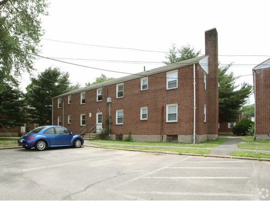 BROOKSIDE COMMONS APARTMENTS - Updated February 2026 - 235 Main St ...