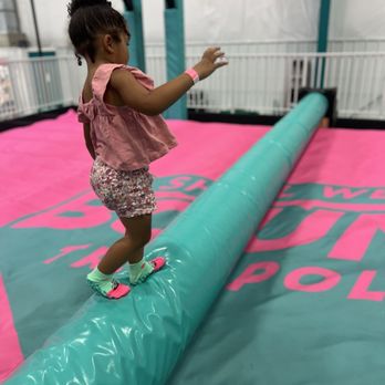 SHELL WE BOUNCE - Updated October 2025 - 85 Photos & 50 Reviews - 32295 ...