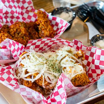 CM CHICKEN OF LOUISVILLE - Updated June 2024 - 103 Photos & 22 Reviews ...