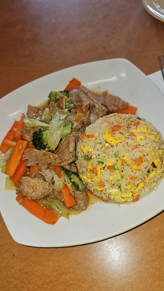 TEX PHO - Updated October 2025 - 38 Photos & 29 Reviews - 301 Vista Rd ...