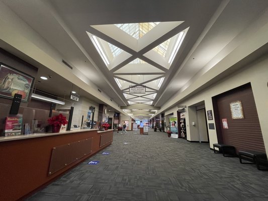 CORONA PUBLIC LIBRARY - Updated November 2025 - 128 Photos & 83 Reviews ...