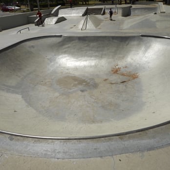 APPLEGATE PARK ZOO - Updated July 2024 - 114 Photos & 49 Reviews - 1045 ...