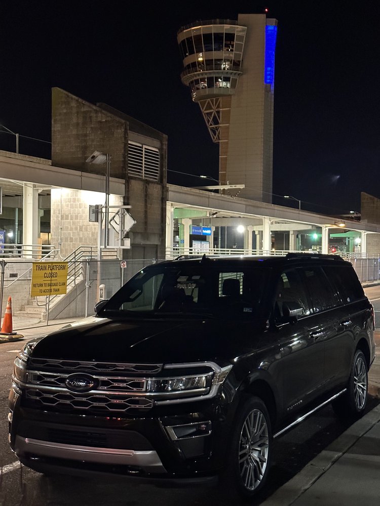 BLUE HEN LIMOUSINE - 11 Photos - 24A Trolley Square, Wilmington ...