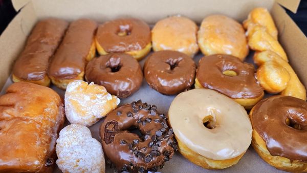 ROCKLIN DONUTS & CINNAMON - 497 Photos & 483 Reviews - 4845 Granite Dr ...