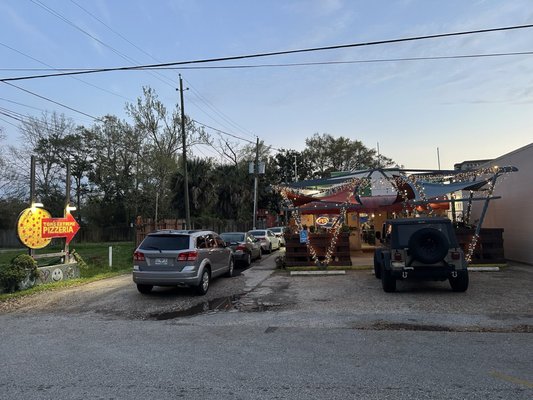 TOM’S EXTREME PIZZERIA - Updated April 2026 - 125 Photos & 147 Reviews ...