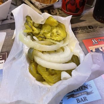 EISCHEN’S BAR - Updated August 2024 - 488 Photos & 380 Reviews - 109 S ...