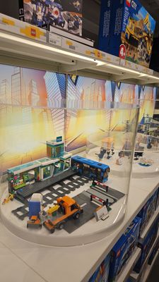 THE LEGO STORE - Updated December 2025 - 59 Photos - 172 Central Park ...