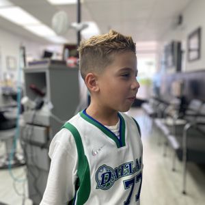 ALTON’S OLD SCHOOL BARBERSHOP - Updated June 2024 - 23 Photos & 45 ...