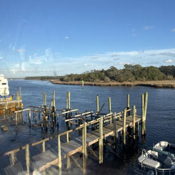 MAKOS MARINA BAR & GRILL - Updated August 2025 - 52 Photos & 38 Reviews ...