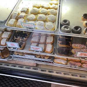REGINA BAKERY - Updated August 2025 - 18 Reviews - 4025 Harrison Ave ...