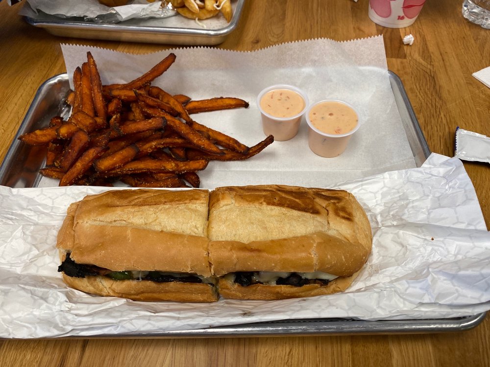 MADISON DELI - 44 Photos & 114 Reviews - 1320 Old Chain Bridge Rd ...